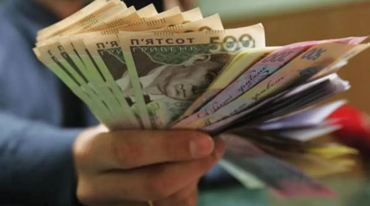 Cabinet Wants Minimum Wage To Grow To UAH 3,200 In 2017 | Ukrainian news