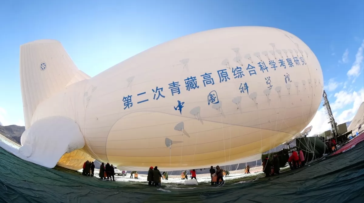 China's self-developed floating airship breaks record | Ukrainian news