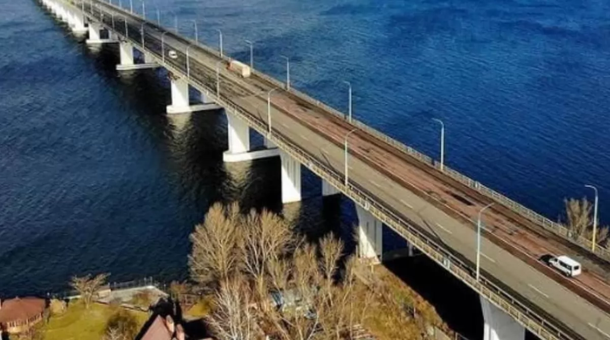 AFU Confirm Strike On Antonivskyi Bridge, But Denied Wounding Civilians ...