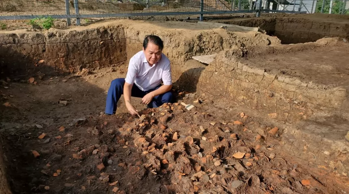 Ancient irrigation, flood control system unearthed in central China ...