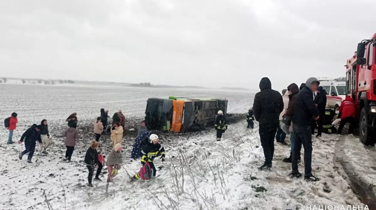 Warsaw - Odesa Bus With 25 Passengers Turned Over In Khmelnytskyi ...