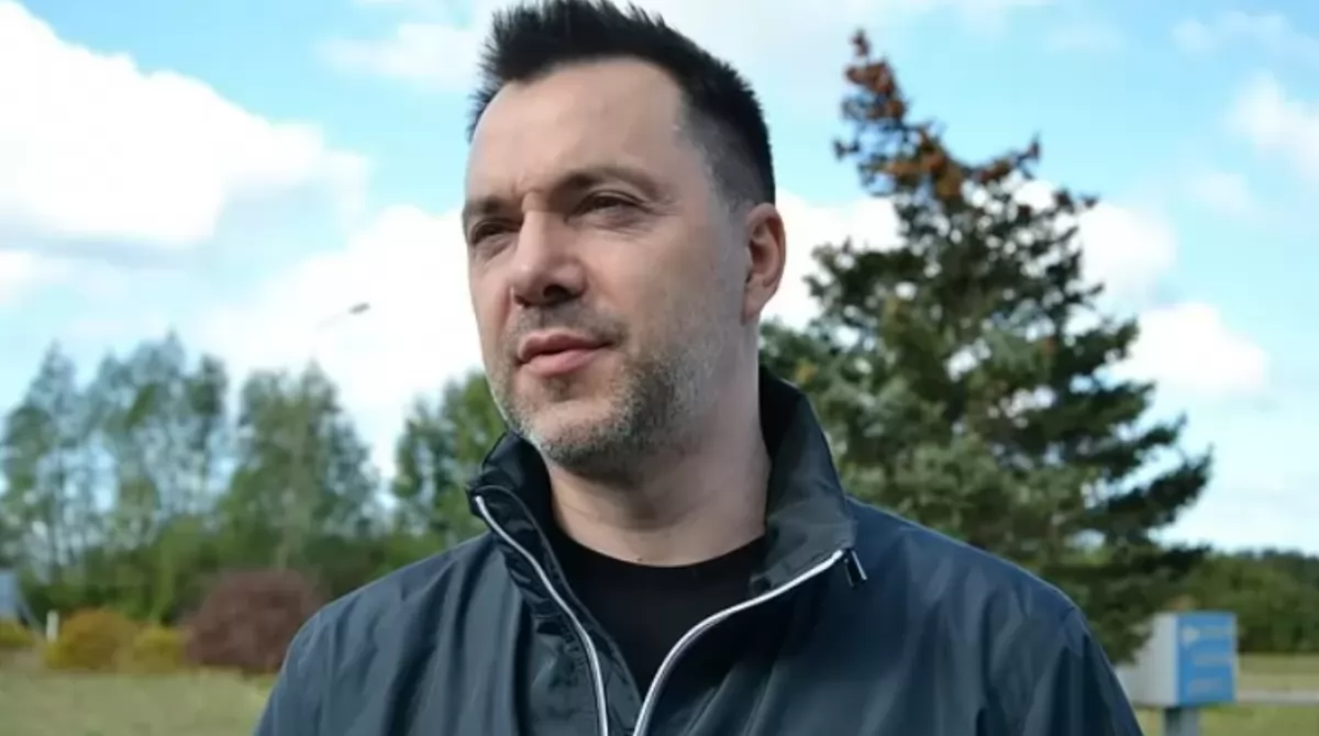 Arestovych leaves Ukraine | Ukrainian news