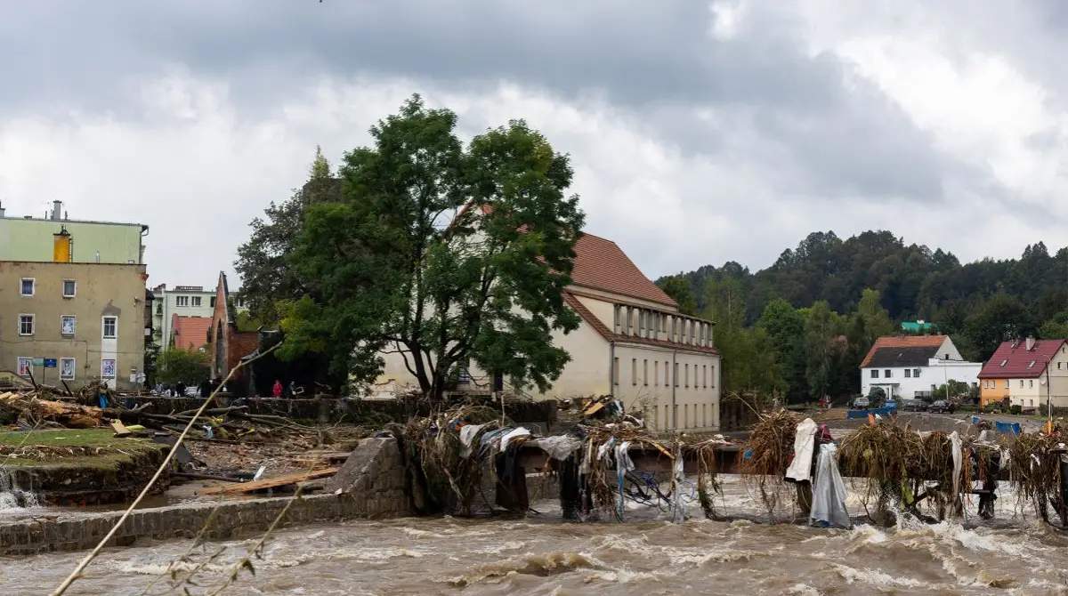 Natural disaster zone in Poland expanded, floods cover new regions ...
