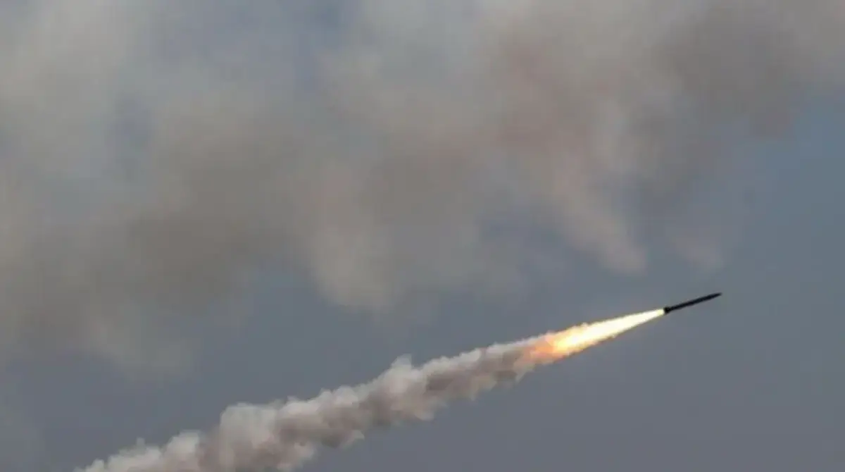 Powerful explosions heard in Odesa after warnings about high-speed ...