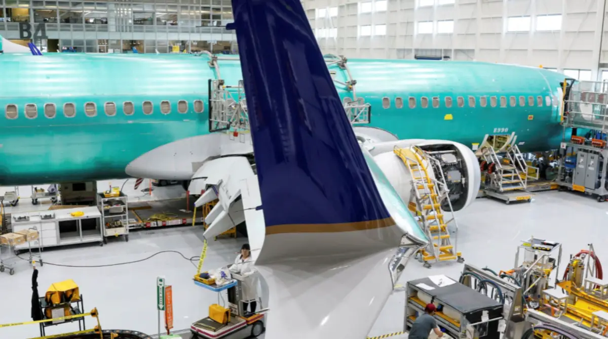US agency: Over 40 foreign airlines may be using Boeing's suspect ...