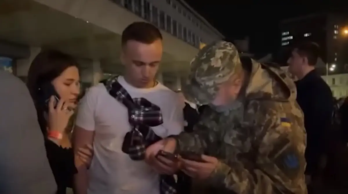 Military commissariat stages raid on men at Okean Elzy concert in Kyiv ...