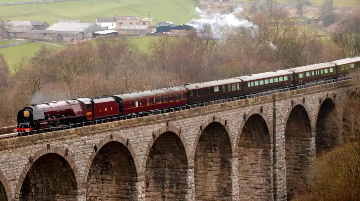 Charles III abandons Royal Train: Britain bids farewell to 184-year-old ...