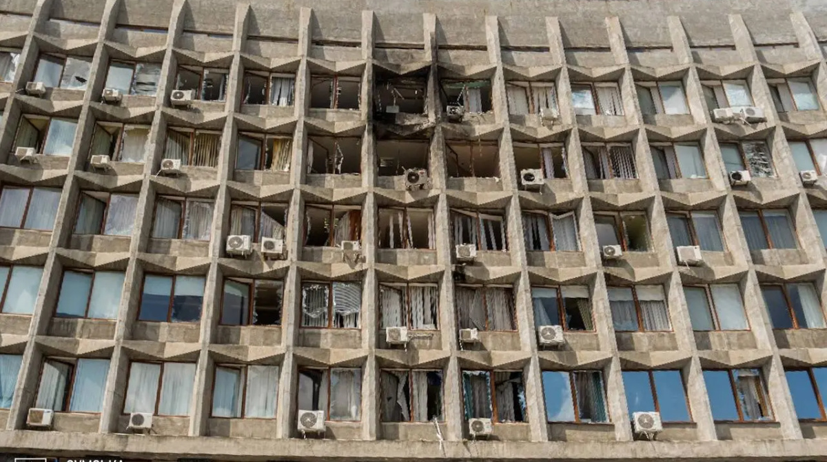 Russia strikes Sumy Regional Military Administration building with ...