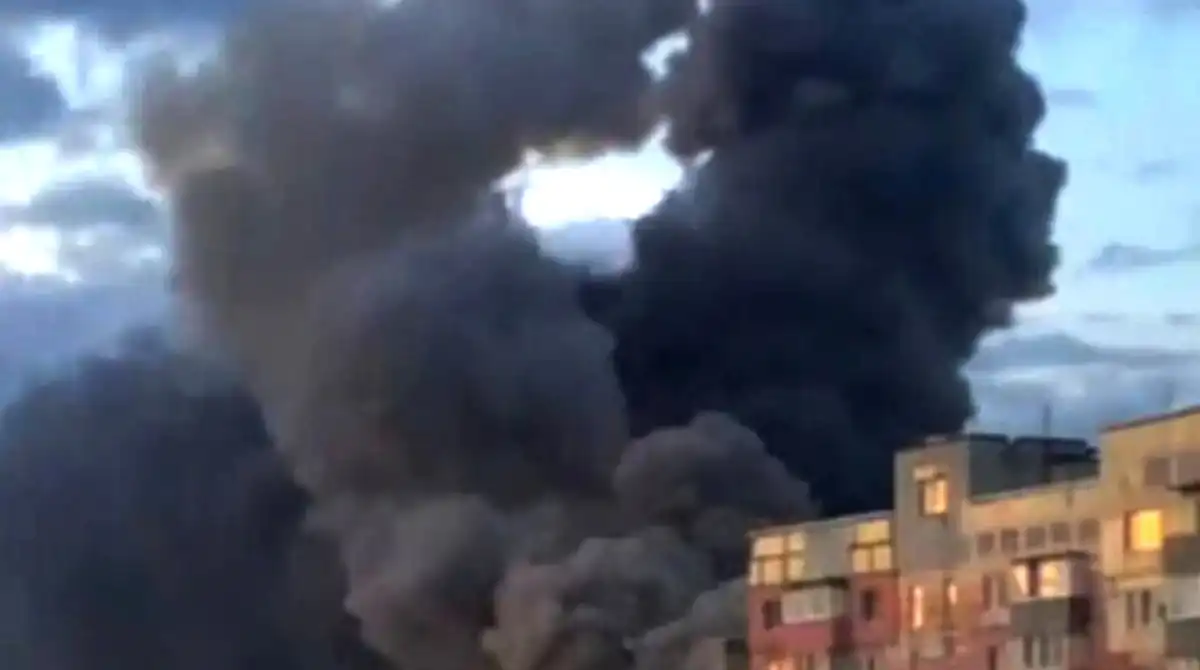 Russians hit high-rise building with missile in Dnipro - Mayor Filatov ...