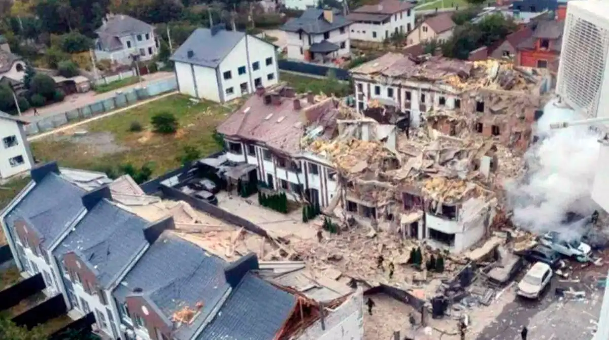 Night attack on Kyiv. Victims and destruction reported | Ukrainian news