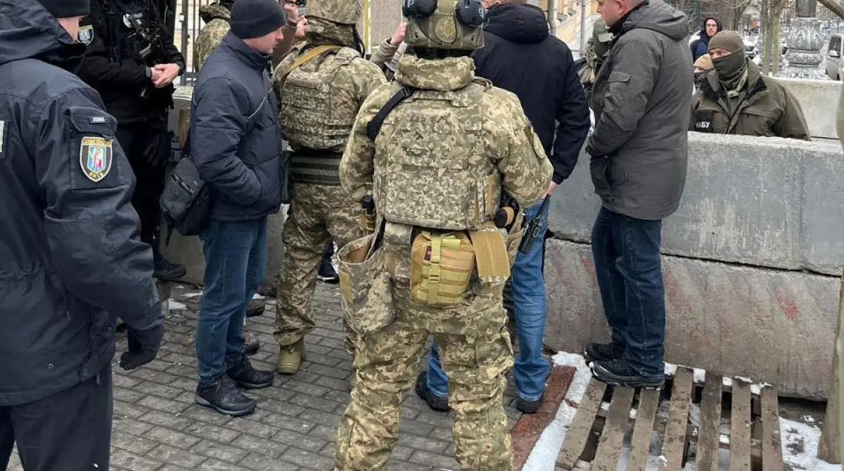 State Security Directorate officers tried to prevent investigative ...