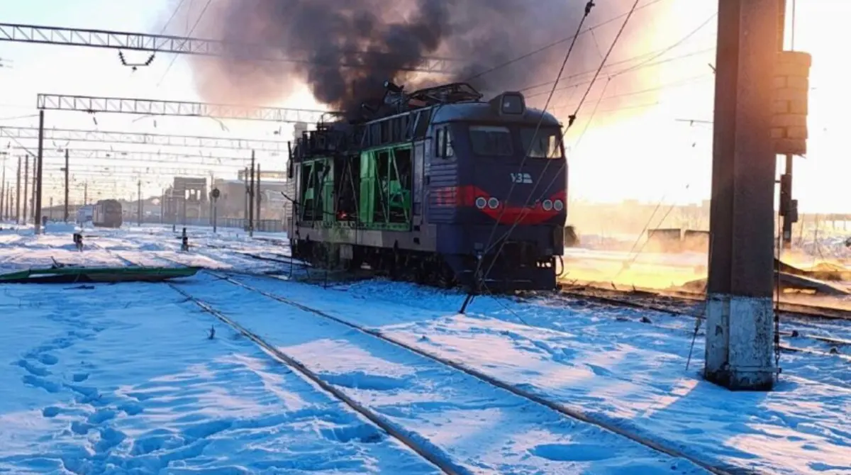 Russians strike at railway infrastructure in Chernihiv and Sumy Regions ...