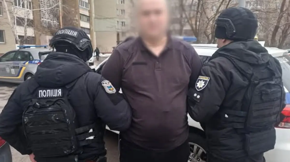 Kyiv police detain man who mocked national memorial to fallen defenders ...
