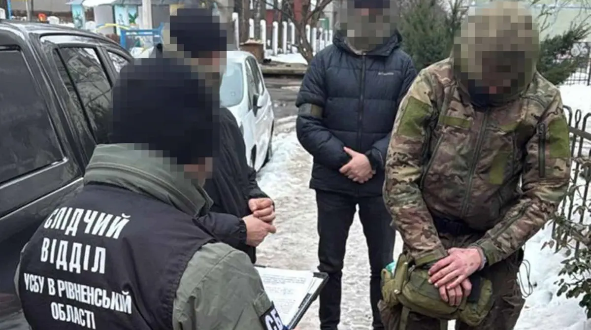 SSU detains red-handed russian agent preparing terrorist attack in ...