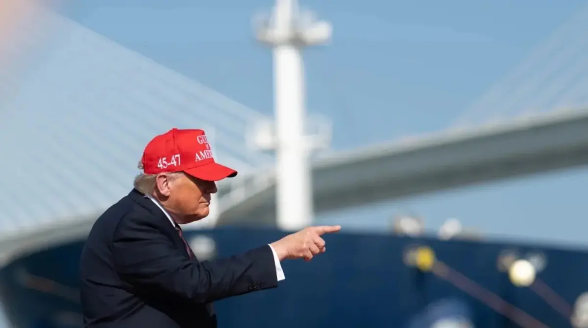 Trump calls Democratic Party main threat to US after statements on Iran ...