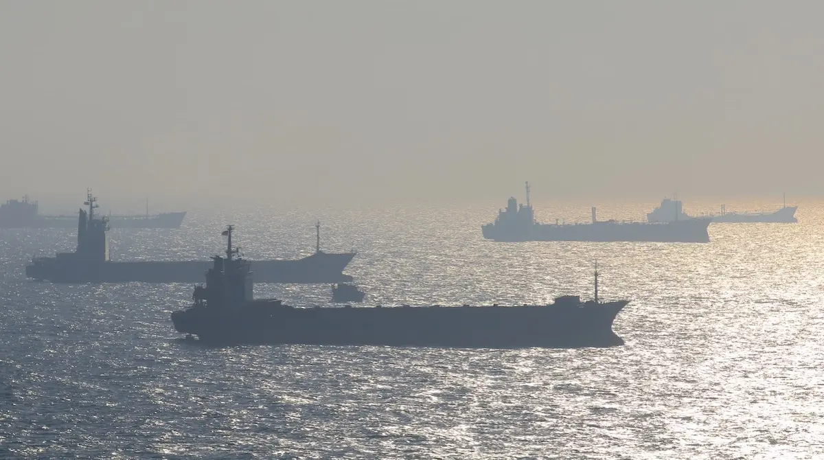 "Shadow fleet" tankers began to bypass English Channel, choosing longer ...