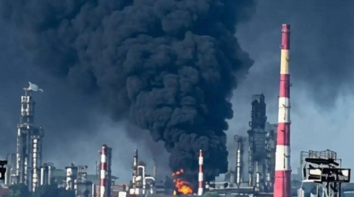 Syzran refinery in russia shuts down after Ukraine's attack: repairs ...