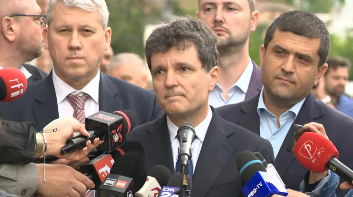 Romanian President warns russia: strikes on Ukraine should not threaten ...