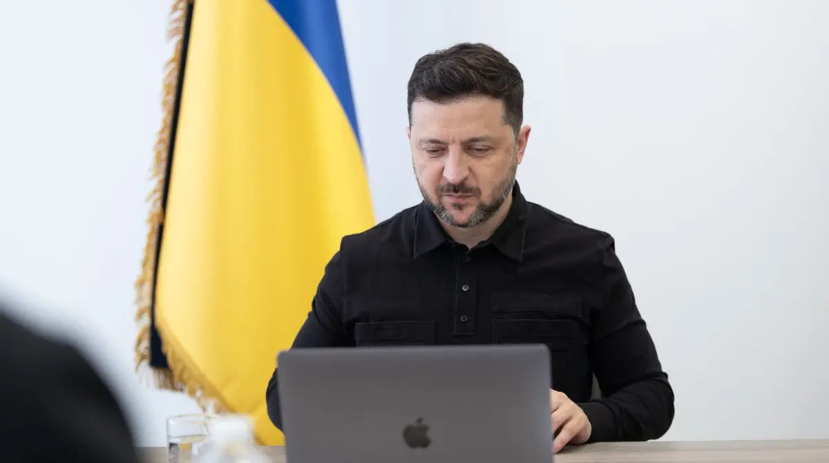 Not only to putin. Zelenskyy writes several letters to various ...