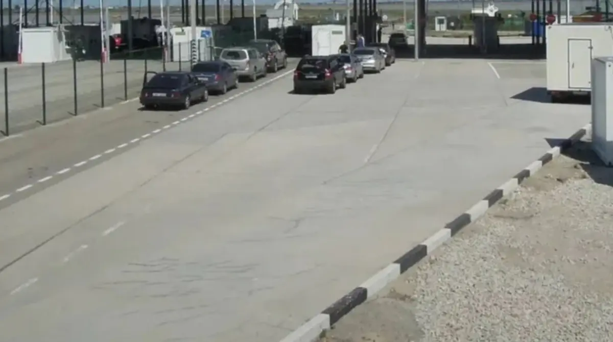 Russians stop traffic on Chonhar Bridge for second time in several days ...
